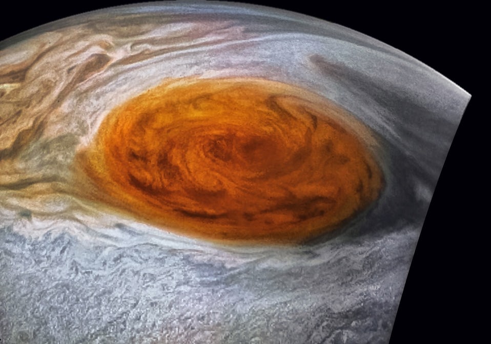 NASA onthult prachtige foto’s van de grote rode vlek | KIJK Magazine