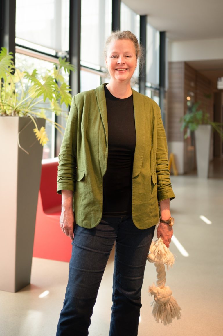 'Honden hebben een prachtige sociale organisatie' - KIJK Magazine